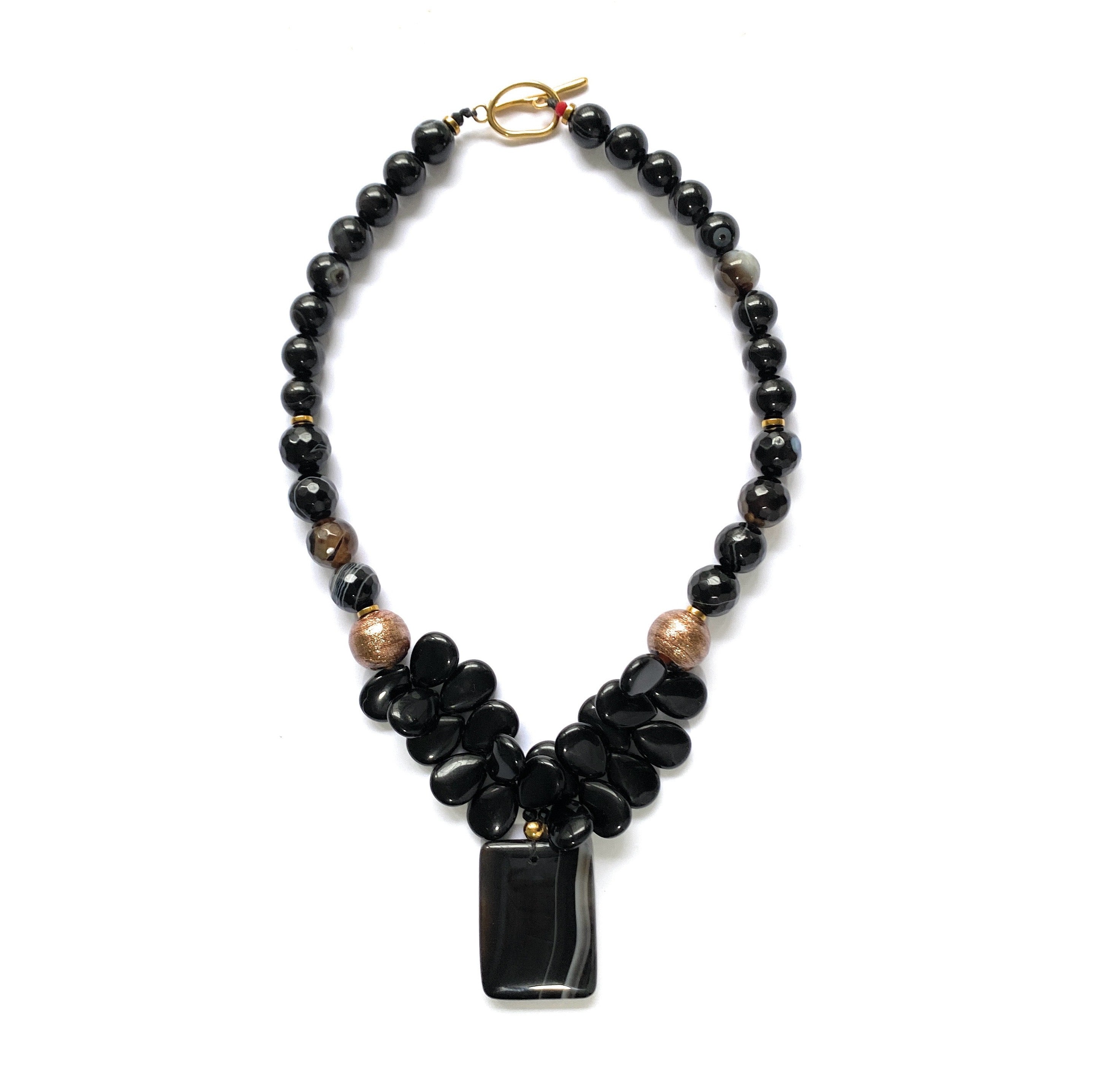 Collar de Ágatas Negras y Ónix con Colgante | Granate 27 – GRANATE 27